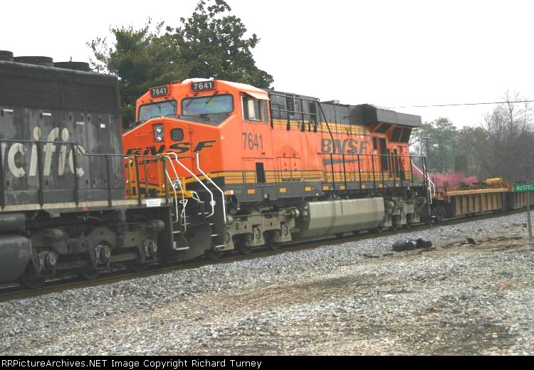 BNSF 7641